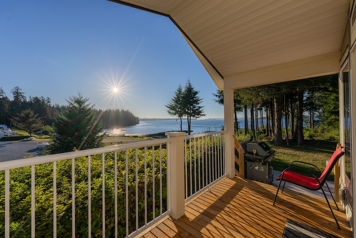 Alder Bay RV Park & Marina Campground | CanaDream | Blog | CanaDream