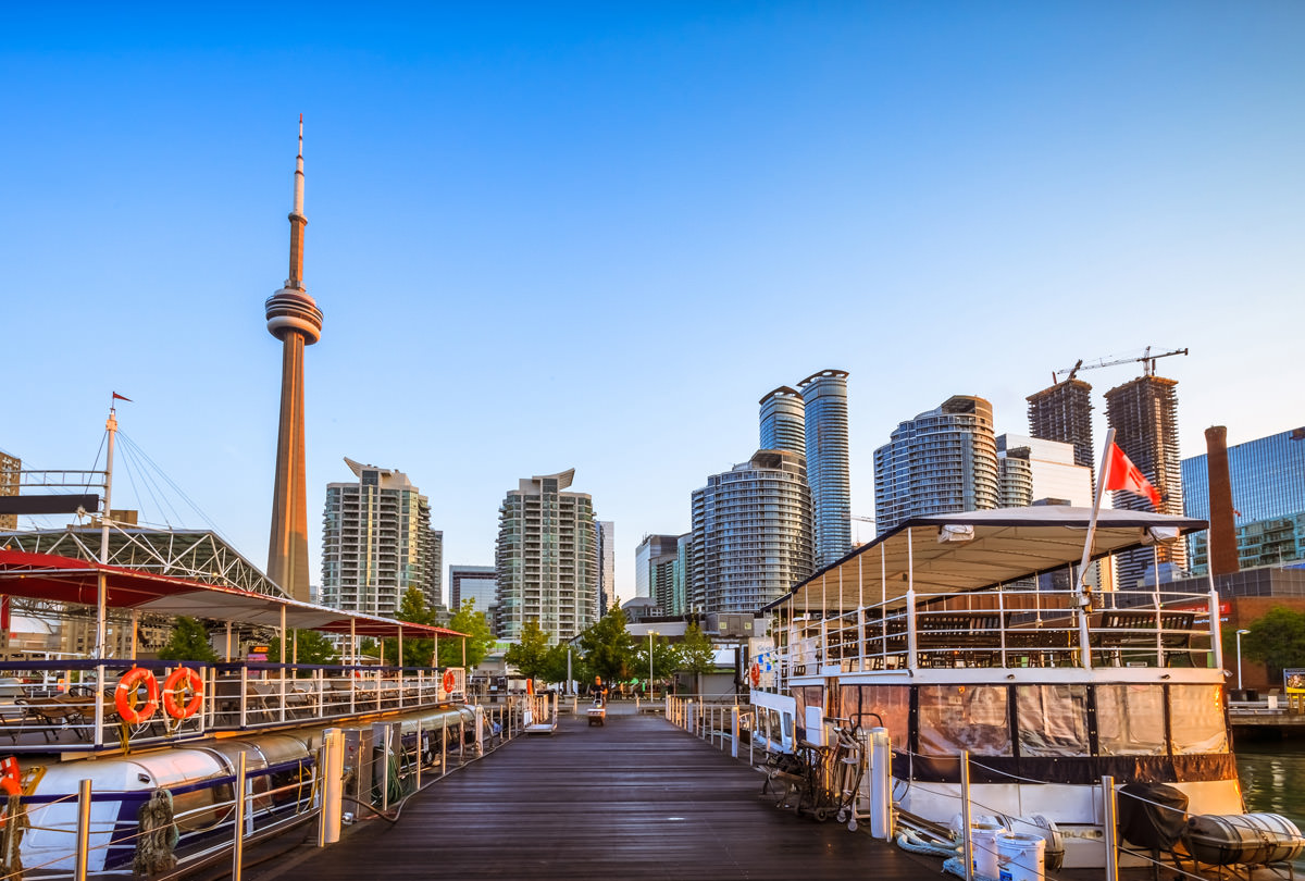 RV Travel Toronto ON | Visit Canada | CanaDream | CanaDream