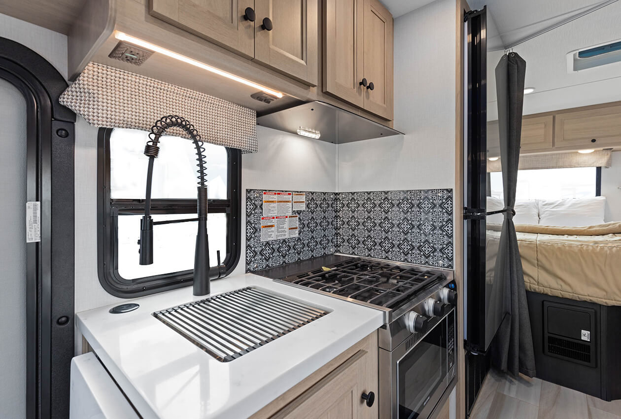 Best RV & Camper Rental Canada | RV Sales | Storage | Service | CanaDream