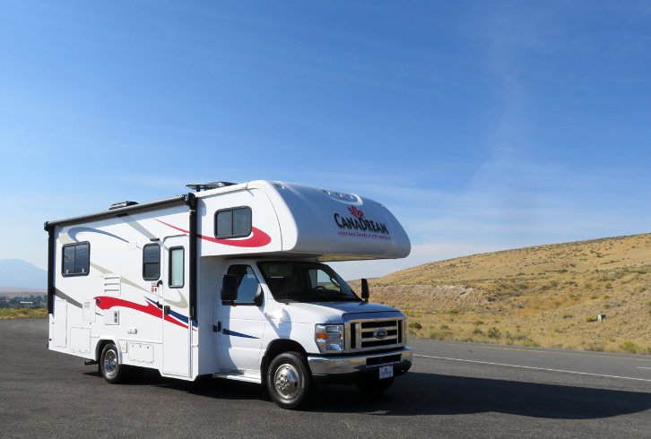 RV Rentals Canada | Saver 6 Option | CanaDream
