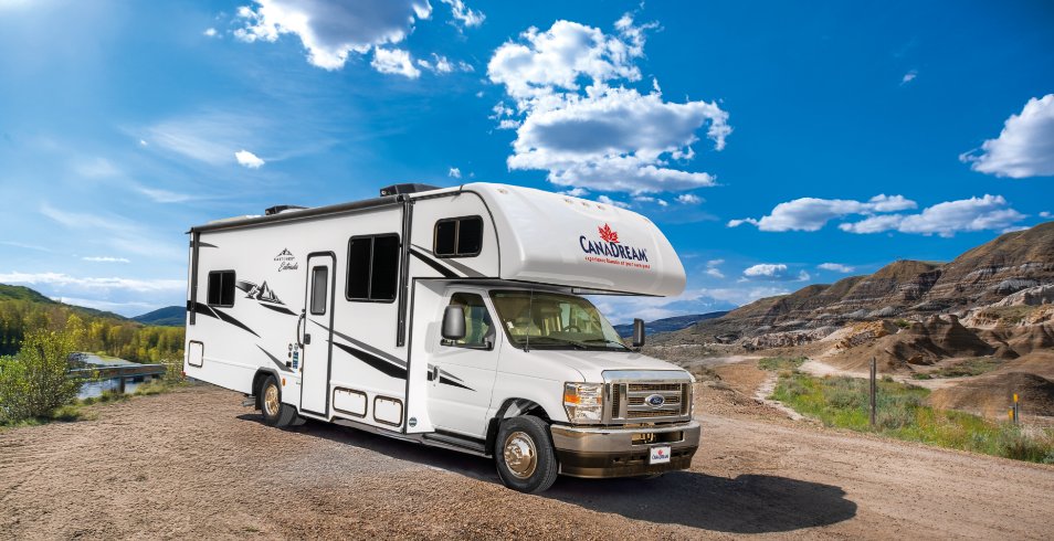 Class C RV Rental | Rent Large Motorhome Canada | CanaDream