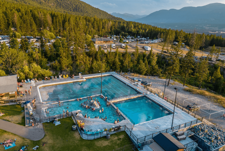 RV Travel Fairmont Hot Springs BC | Visit Canada | CanaDream | CanaDream