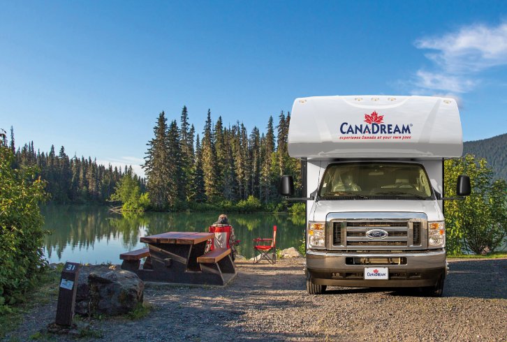 Class C RV Rental | Rent Large Motorhome Canada | CanaDream