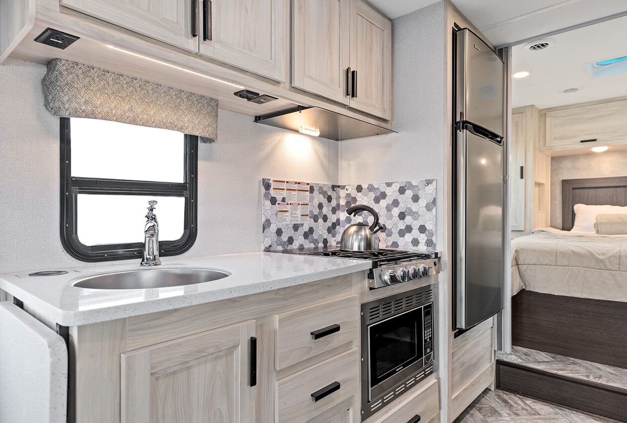 Canadian RV Rentals | Rent an RV | CanaDream